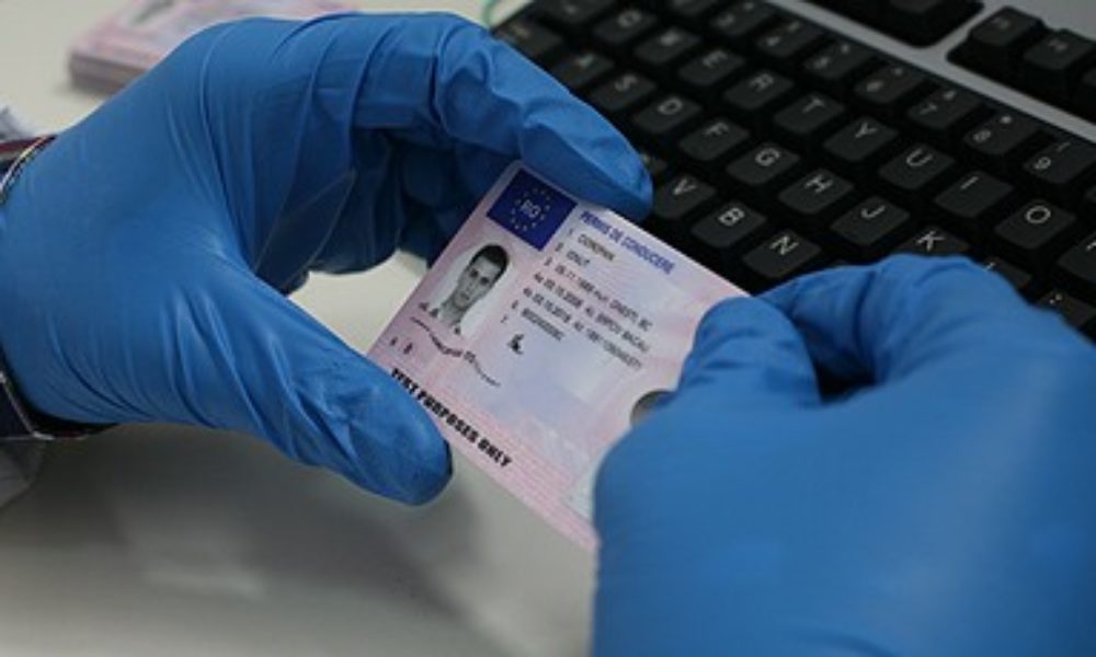 Premieră mondială: Permis de conducere digital - DemocracyMD