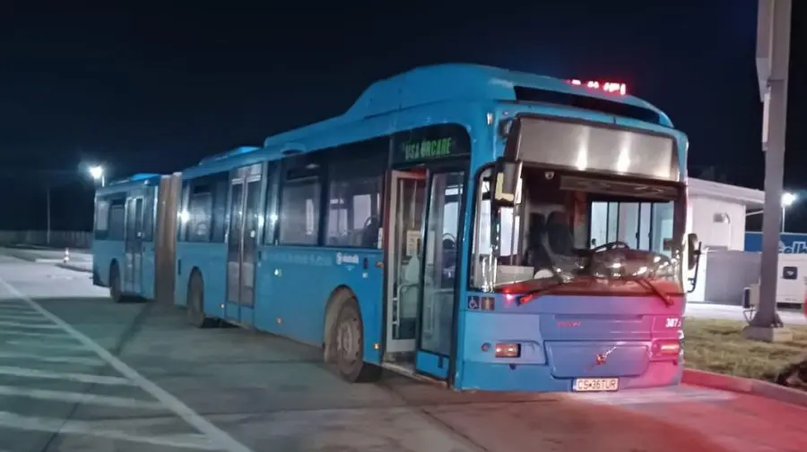 Bălți pune în circulație primul autobuz restaurat; încă unul urmează în ...